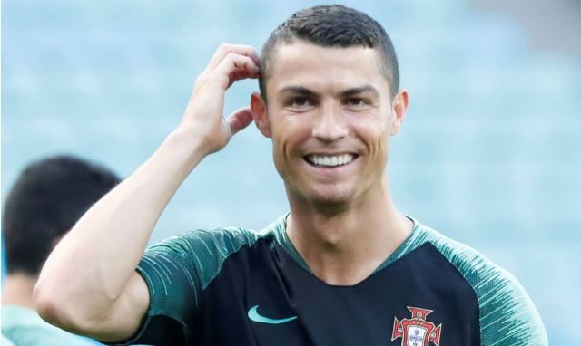 Cristiano Ranaldo Biography- Facts, Childhood, Career, Record, Family